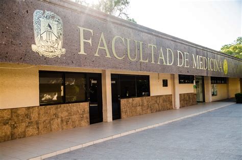 Reeligen estudiantes a Jesús Ángel Padilla como director de la Facultad