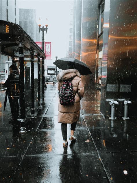 olvídate del paraguas baila bajo la lluvia con estas 12 fotos