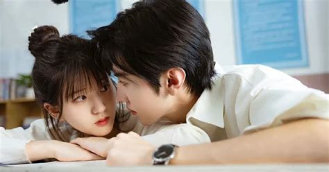 Mỹ nhân suýt thay Triệu Lộ Tư đóng Vụng Trộm Không Thể Giấu hợp nguyên