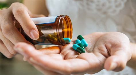 Antibiyotik nedir Nasıl kullanılmalıdır Yan etkileri nelerdir