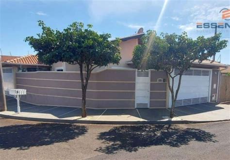 Imóveis 3 quartos à venda no Jardim Itamarati em Botucatu Chaves