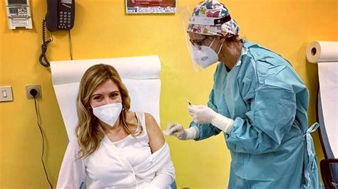 Covid In Sicilia Somministrato Il 71 Dei Vaccini Preoccupa Il