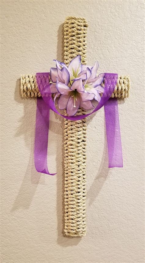Pin By Rosa Craveiro Medeiros On Easter Cross Wreath Diy Easter
