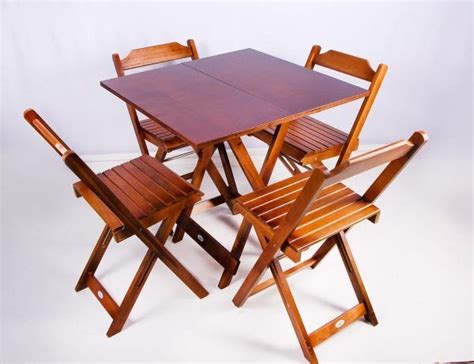 Jogo de Mesa 70 x 70 4 Cadeiras Dobráveis Móveis Britz Dobrável Cor