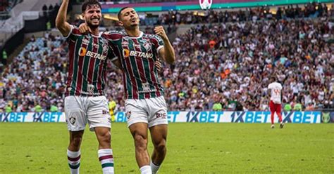 Elenco do Fluminense ganha folga após vitória sobre o Internacional