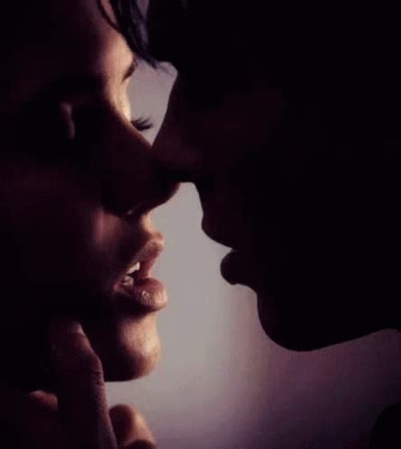 Kiss Stare Kiss Stare Hot Discover Share Gifs