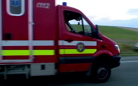 Accident grav cu cinci victime pe DN7 între un microbuz de persoane