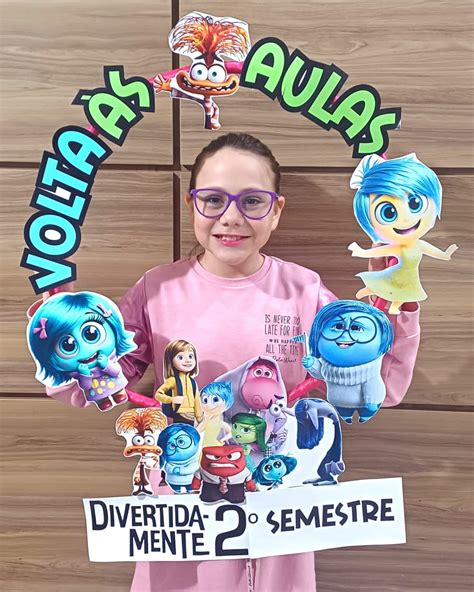 MOLDURA BAMBOLÊ VOLTA ÀS AULAS DIVERTIDAMENTE Silvana Jaeger da Silva