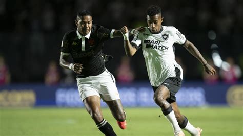 Botafogo Tchê Tchê critica arbitragem em jogo contra o Vasco certas