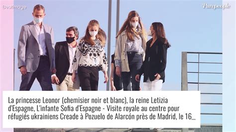 Letizia D Espagne Et Le Roi Felipe Leur Fille Leonor Enfin De Retour