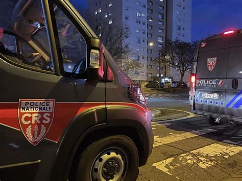 La CRS 82 investit des quartiers de Nantes et prépare la nuit du Nouvel