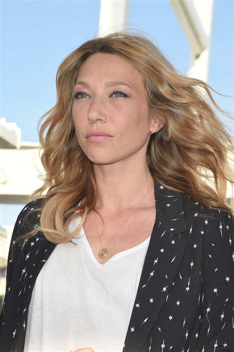 Photo Laura Smet a posé entièrement nue pour le magazine ELLE Laura