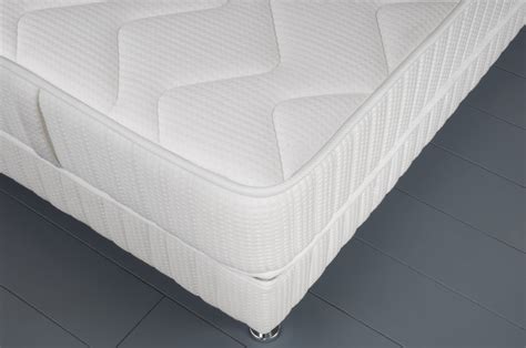 Matelas Simmons Performance Luxe ressorts ensachés