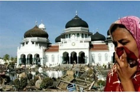 Peringatan 18 Tahun Tsunami Aceh Tema Bangkit Lebih Kuat Bangun