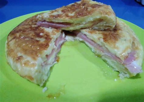 Tortilla de patata rellena de jamón y queso Receta de Mespe Cookpad