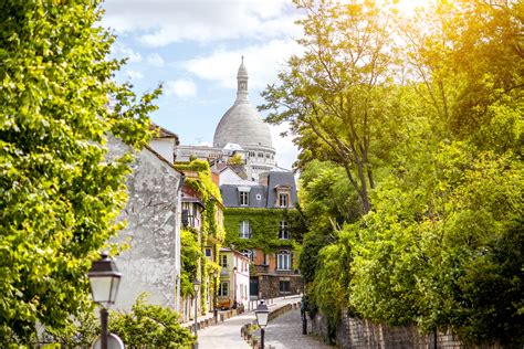 Promenade à Paris Montmartre un village pittoresque Calliopée Art