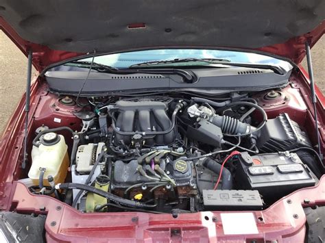 2005 Ford Taurus SE With Less Than 200 Miles Up For Auction