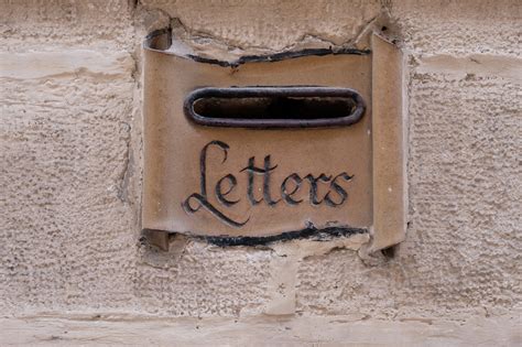 Combien de temps met une lettre pour arriver à destination Wizzelite