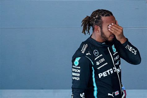 Lewis Hamilton conquista 100 ª pole position na F1 no GP de Espanha