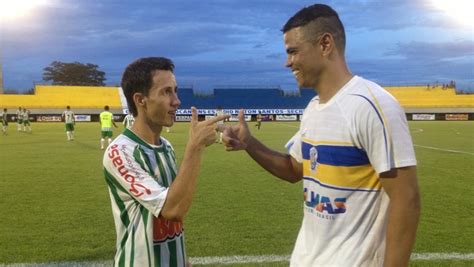 André Leonel e Tety brincam a disputa pela artilharia do