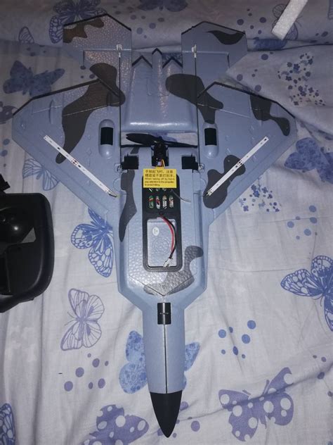 XK A180 F22 Raptor 2 4G 3CH 320mm Wingspan 3D 6G Mode Switchable 3 Axis
