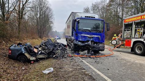 Fotos Tödlicher Unfall auf der B20 bei Eggenfelden am 26 Januar