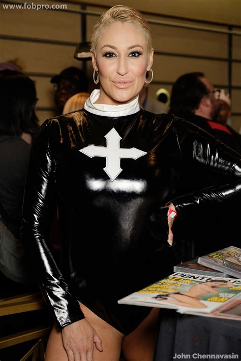 Ryan Keely Avn Adult Entertainment Expo Day Fob Productions
