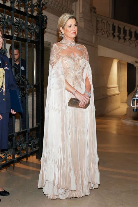 Queen Máxima makes Paris unsafe in Iris van Herpen s design Johnny