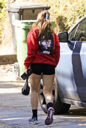 Addison Rae In Casual Outfit 11 27 2022 Celebmafia