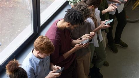Cómo controlar tu adicción al teléfono móvil