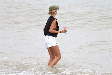 Lady Victoria Hervey 40 Flashes BARE BUST As She Suffers Nip Slip In