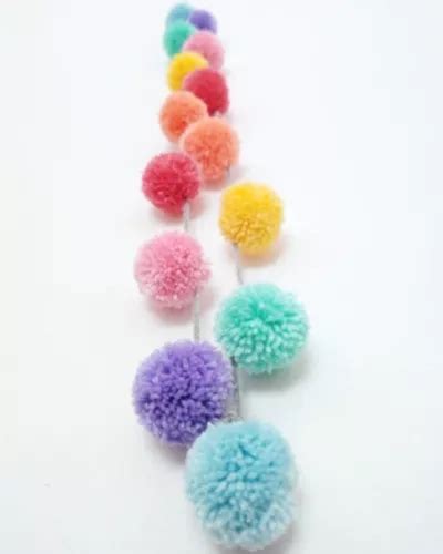 Pompones De Lana 10u De 6cm En Guirnalda O Sueltos Divinos Cuotas