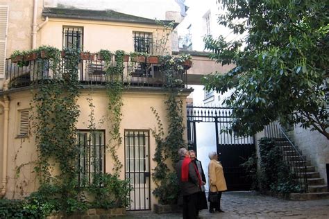 Tour Por El Barrio Saint Germain Des Pr S De Par S Hellotickets