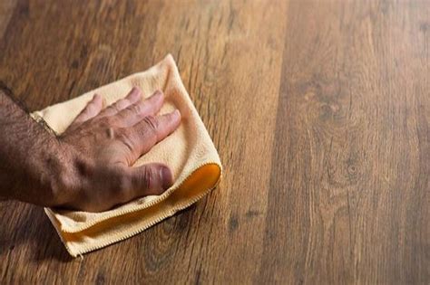 Cómo Quitar Manchas Del Parquet