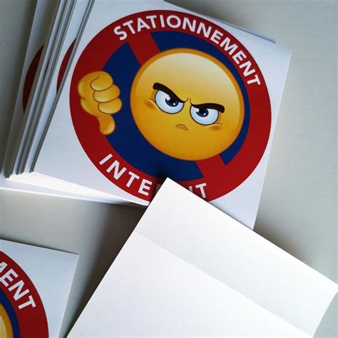 Stickers interdit de stationner difficiles à décoller