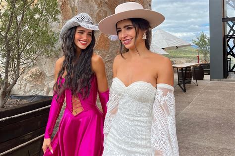 Bárbara de Regil criticada por llamar la atención y opacar a su hermana