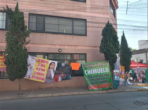 Víctimas toman la CEDH exigen la renuncia de Giovanna Argüelles El