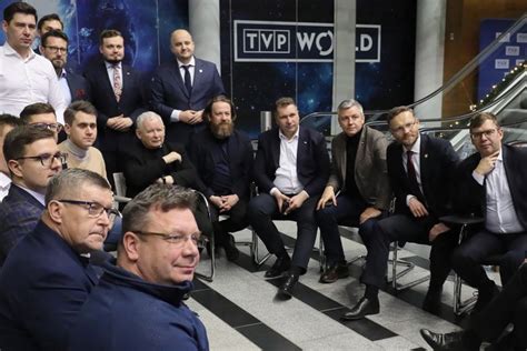 Ostatnia wieczerza w TVP Posłowie PiS będą musieli się tłumaczyć