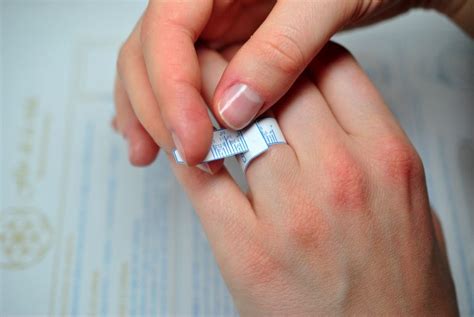 Afinal como saber o tamanho do anel Veja 5 dicas rápidas