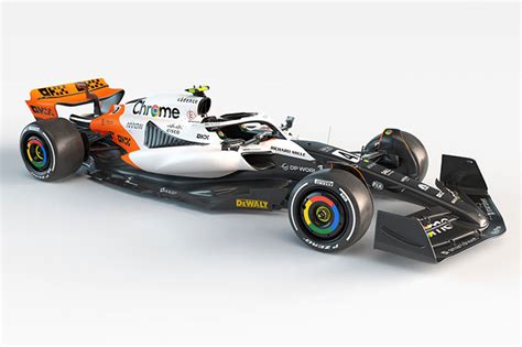 Formule 1 McLaren F1 dévoile sa livrée spéciale Triple Couronne