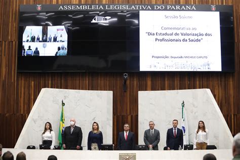 Profissionais de saúde são homenageados na Assembleia Legislativa do
