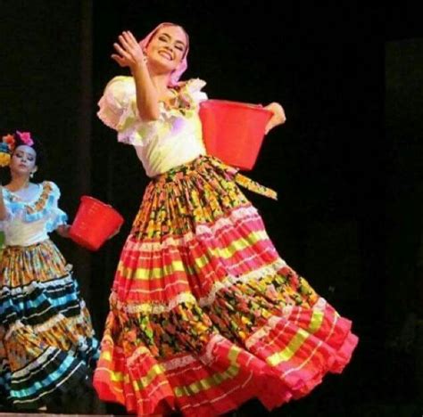 Pin By Laura Moreno On Ballet Folklorico Ballet Folklorico Ballet