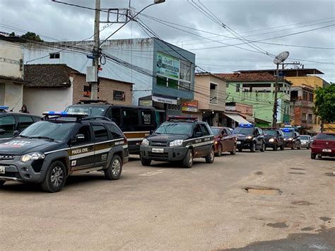 Operação da Pol cia Civil combate o tr fico de drogas na Zona da Mata