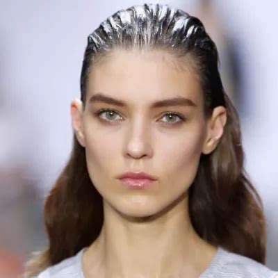 El Pelo Efecto Mojado De Kim Kardashian