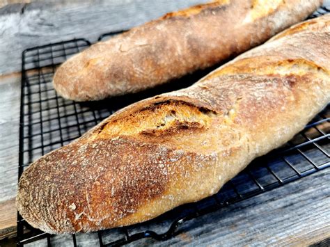 Sauerteig Baguette selber backen Rezept für zu Hause