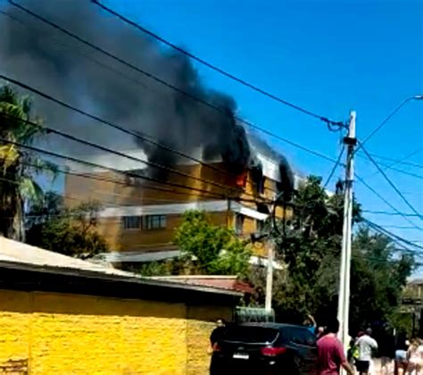 Incendio Destruye Departamento De Un Cuarto Piso En Pudahuel Diario