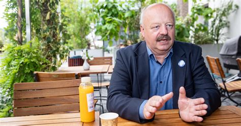 Generál Macko Máme vedľa režim s jadrovými zbraňami a vôlou ísť do