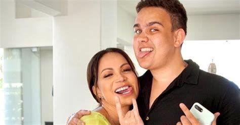 Aos 20 Filho De Solange Almeida Emagrece E Foto Do Antes E Depois