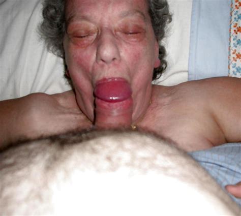 Hot Mature Granny Blowjob Stripping OlderWomenNaked