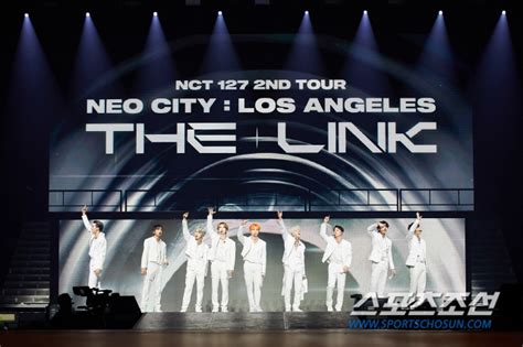 NCT 127 美 LA에서 한국어 떼창 터졌다 시야제한석까지 완벽 매진에 1만 2천 관객 대성황 네이트 연예
